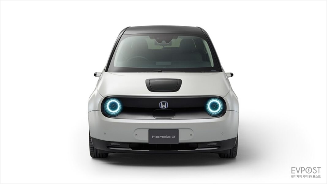 성능도 귀여운 도심형 소형 전기차 Honda e | EVPOST