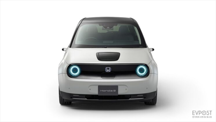 성능도 귀여운 도심형 소형 전기차 Honda e | EVPOST