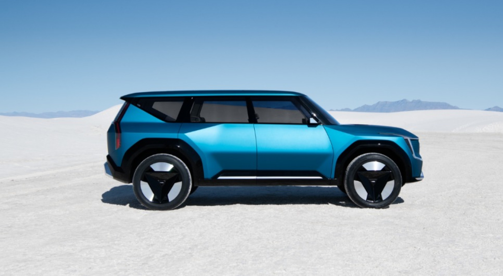 코치도어 적용은 무리였나 보다. 더 기아 EV9 티저로 살펴보기 | EVPOST