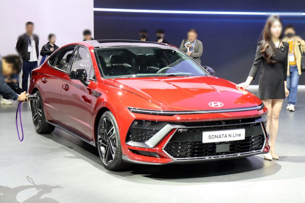현대 쏘나타 디엣지 N라인까지 전시된 DN8 페이스리프트 실물 구경 | EVPOST