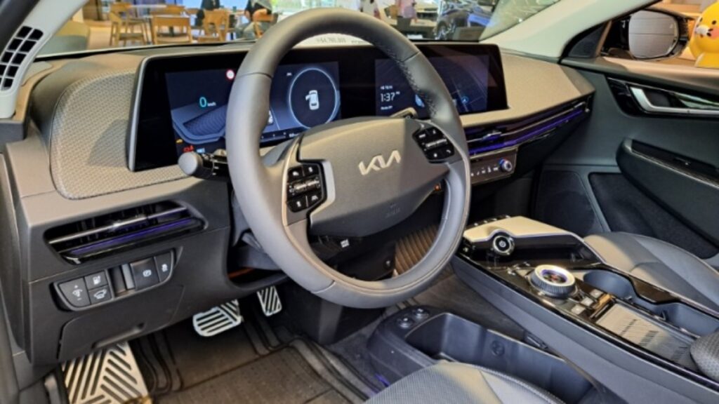 기아 EV6 롱레인지 어스 2WD | EVPOST